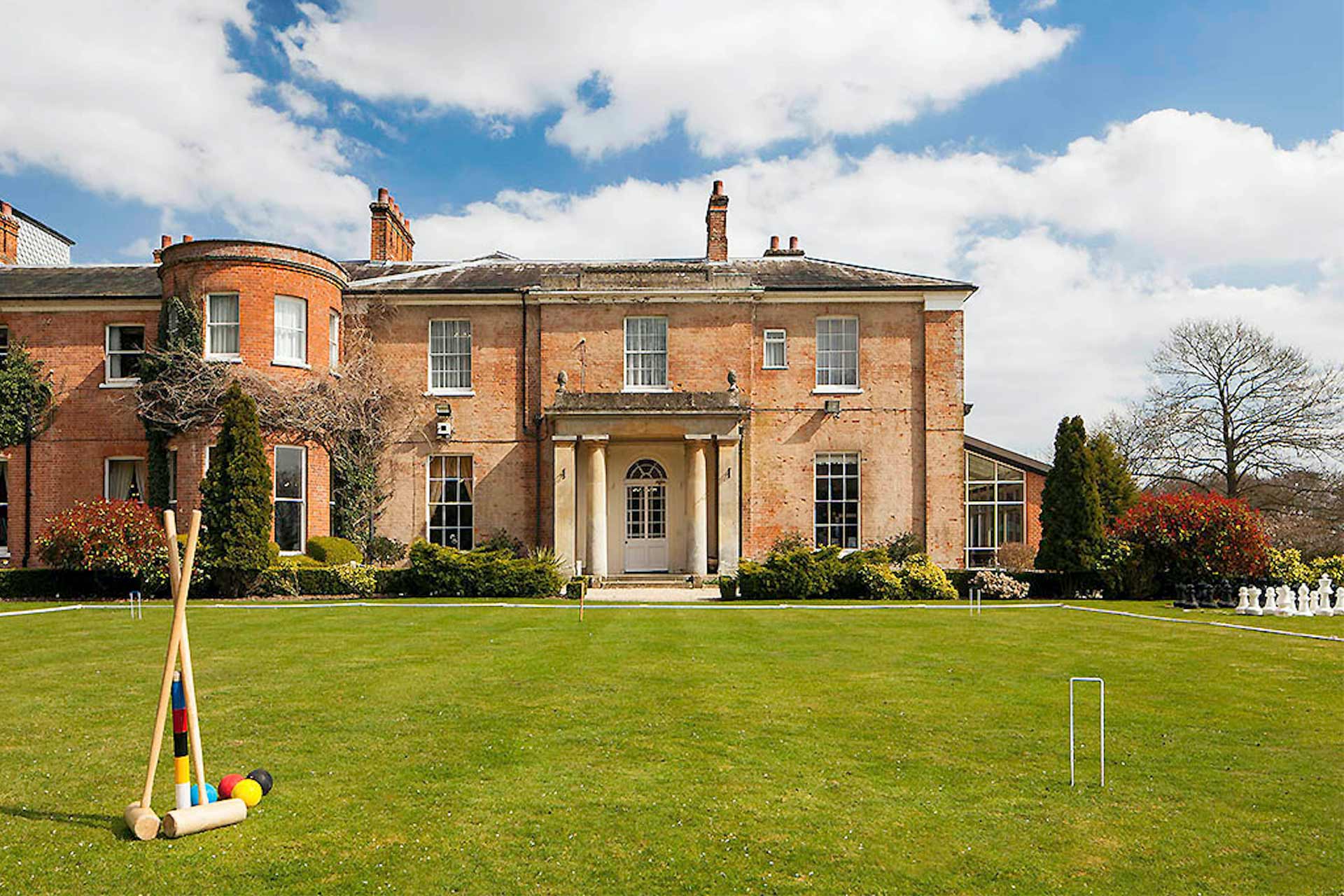 Interiors revealed for The Retreat at Elcot Park - Sleeper