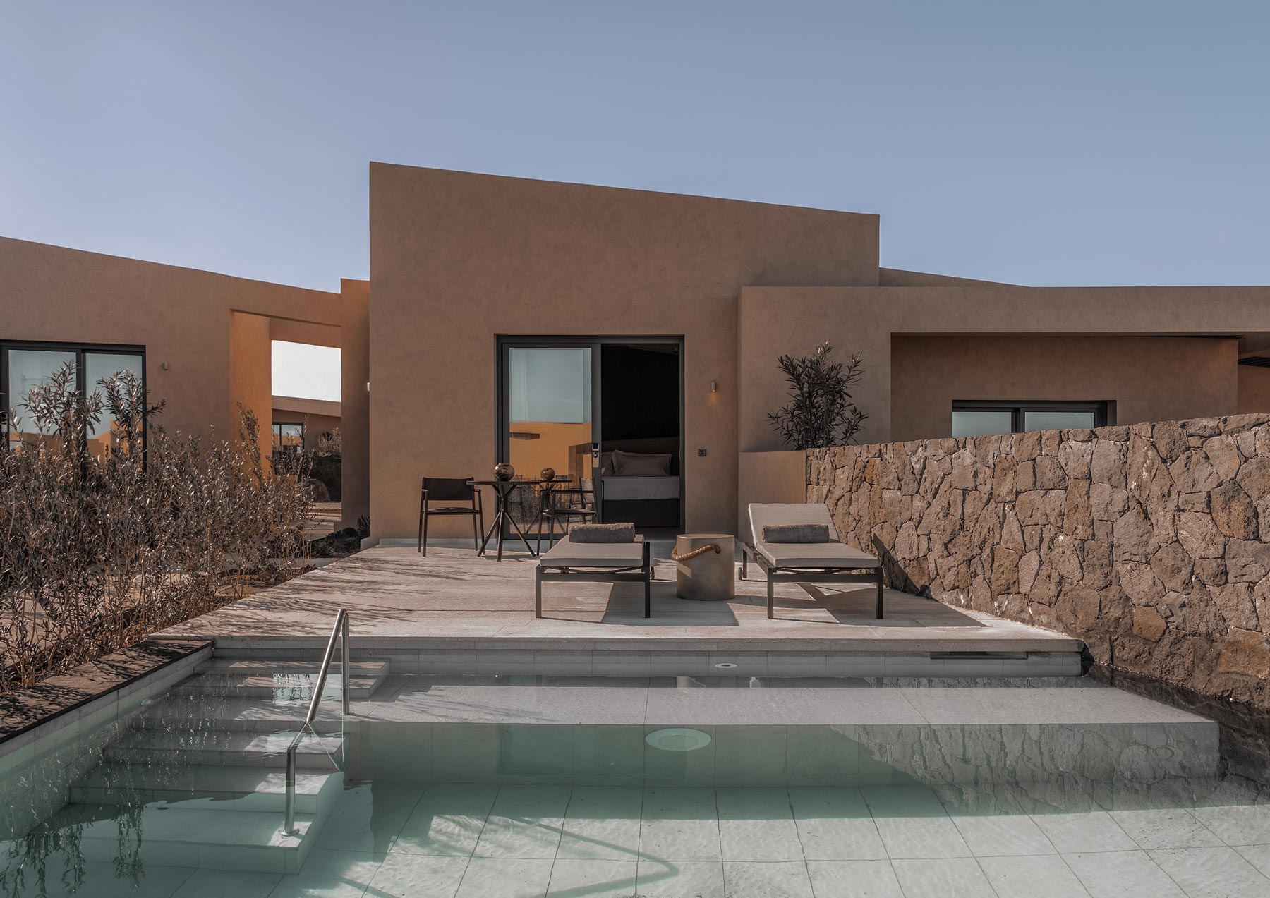 Domes to debut in Santorini - Sleeper