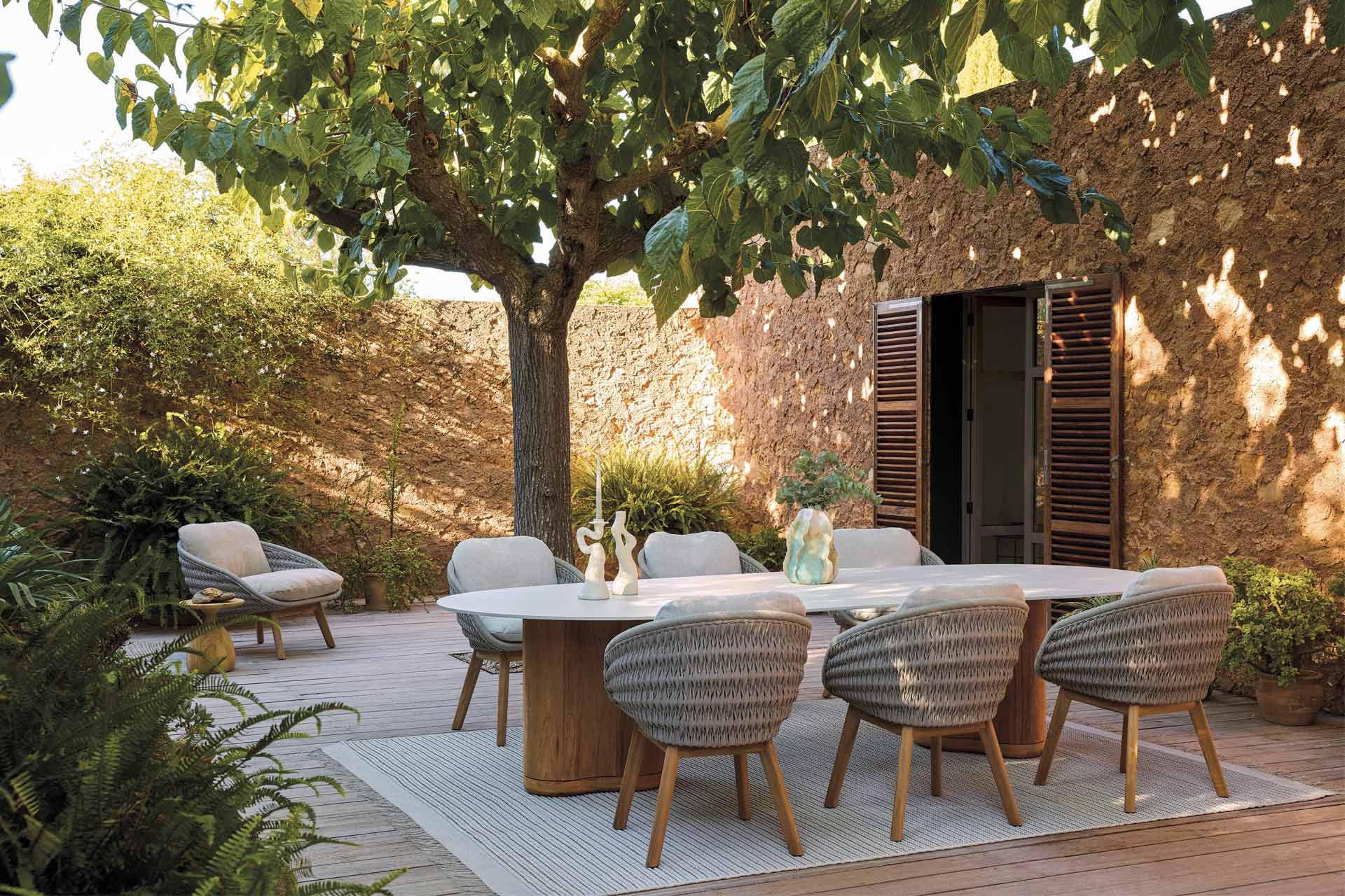 Manutti fuses nature and craftmanship with the Ogado collection - Sleeper